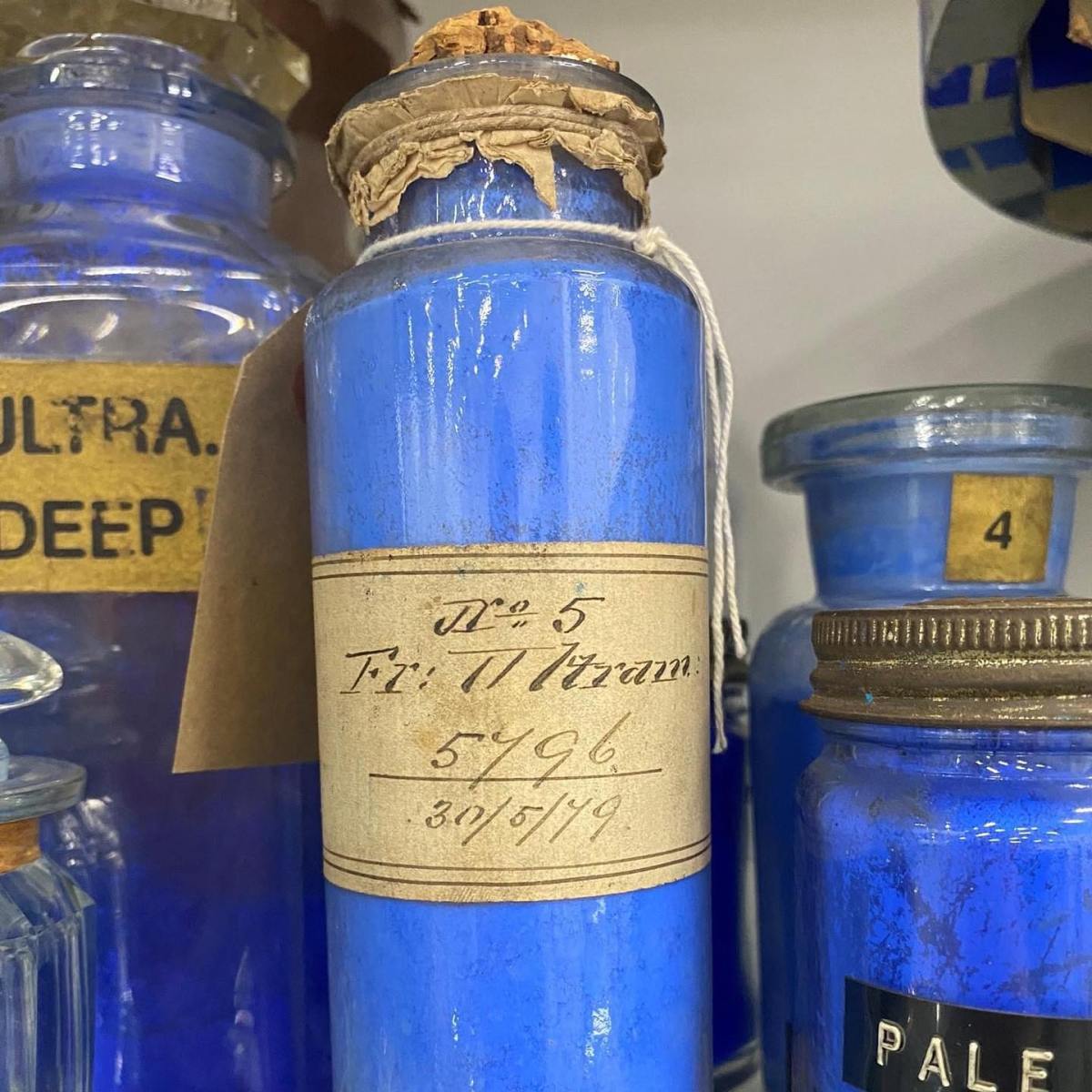 Descubriendo el Fascinante Mundo del Azul Ultramar Francés